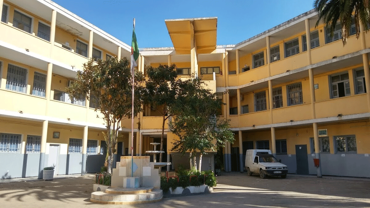 Lycée Omar Ibn El Khettab de Blida : Des lycéens sans prof de philo ...